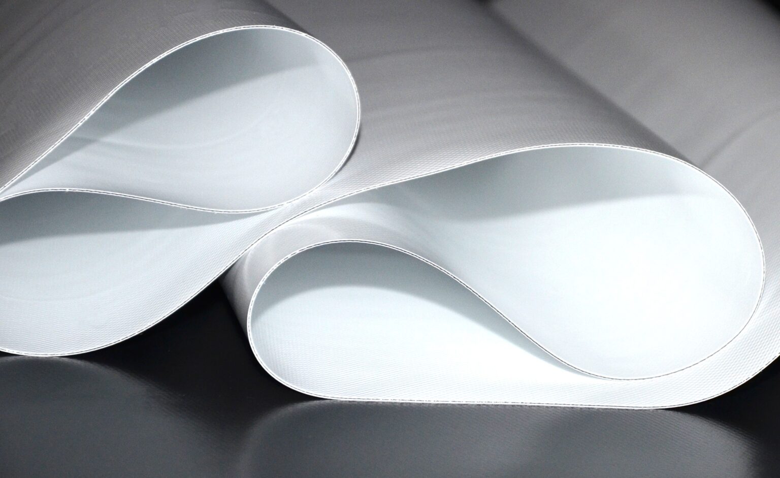 ULTRA™ 2500 - Blockout - Keder Solutions